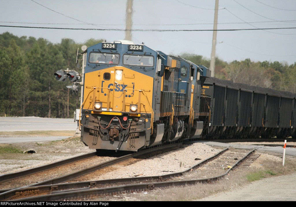 CSX ES44AC-H 3234 leads SB coal